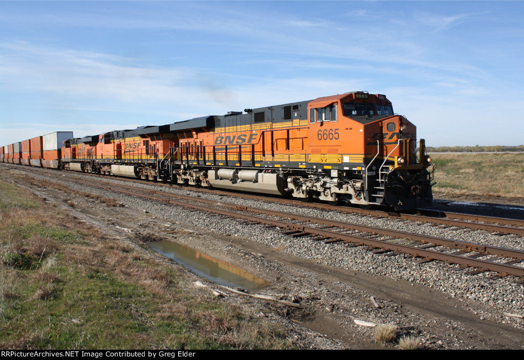 BNSF 6665